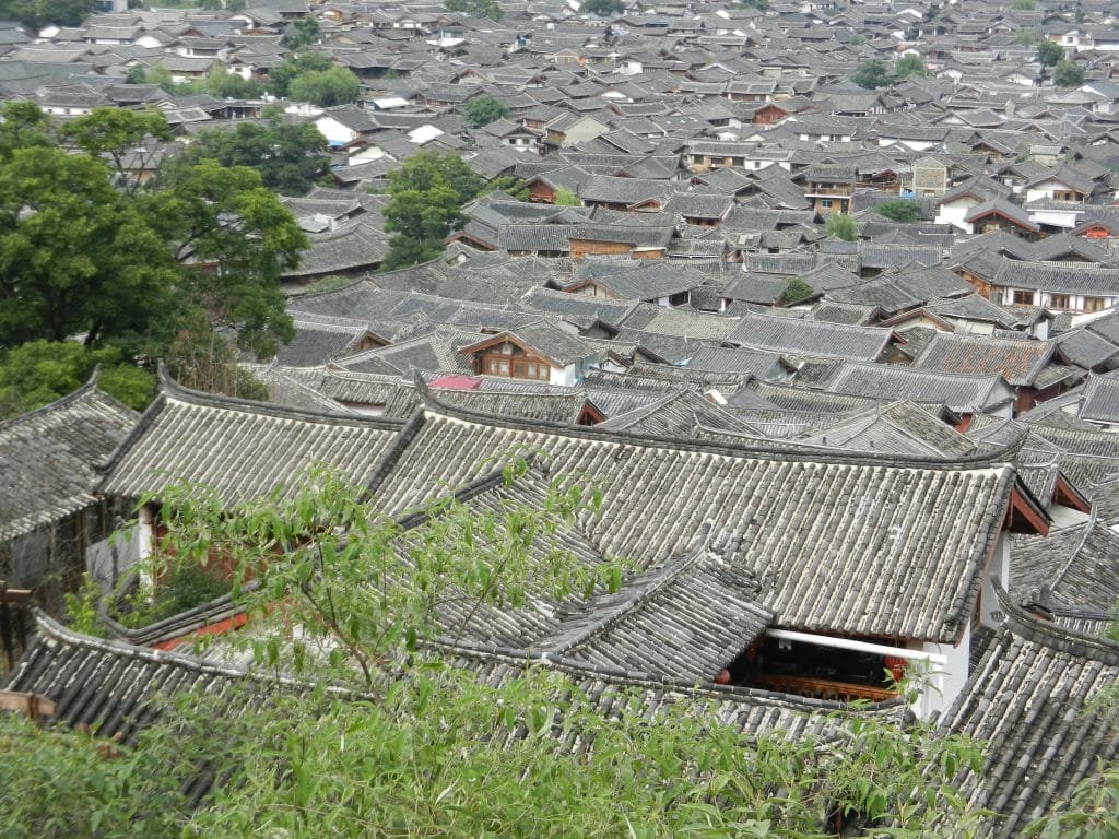 Limitless Cultural Depth in Chinese Roofs – Brian Holihan