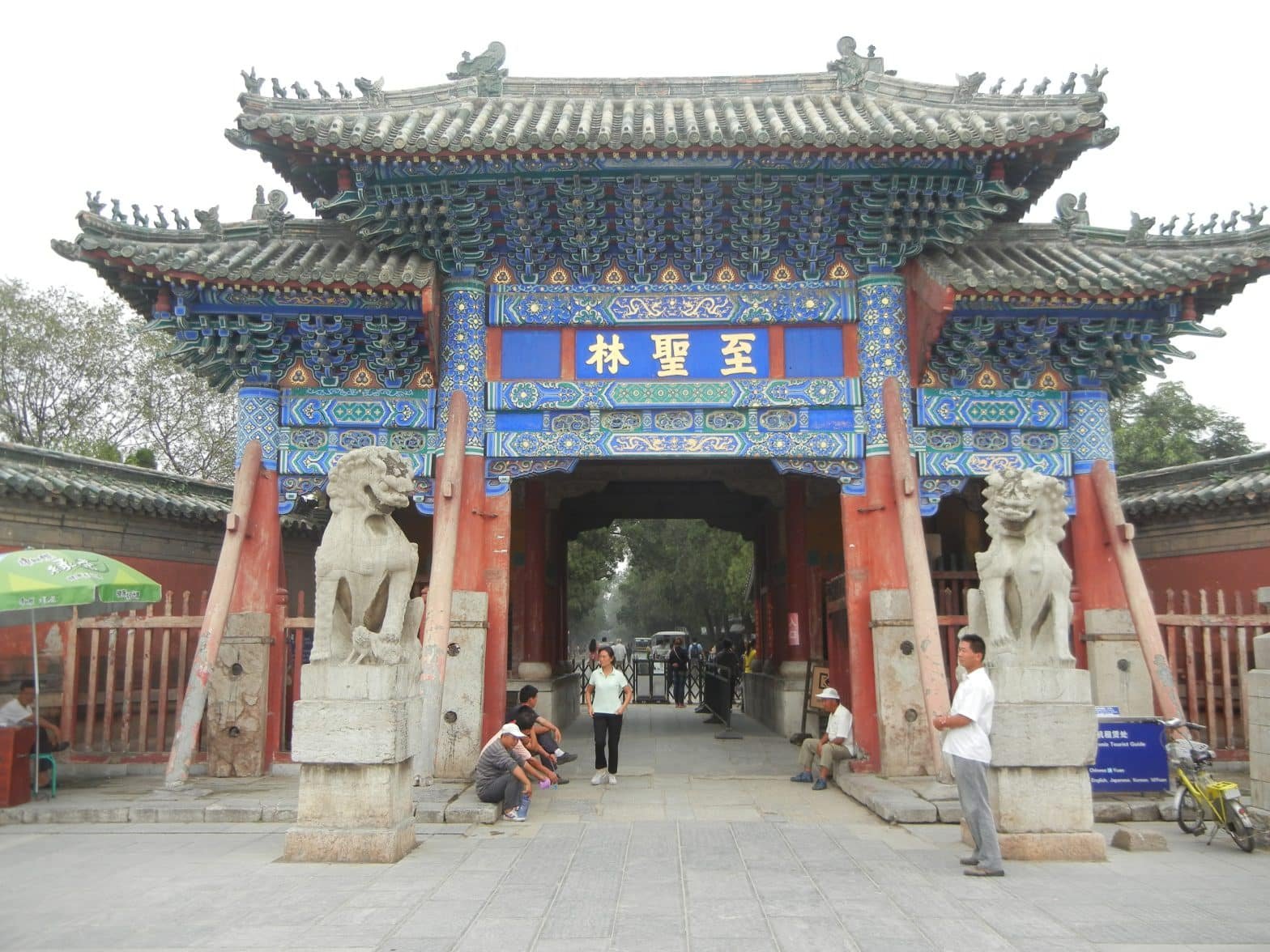 Limitless Cultural Depth in Chinese Roofs – Brian Holihan